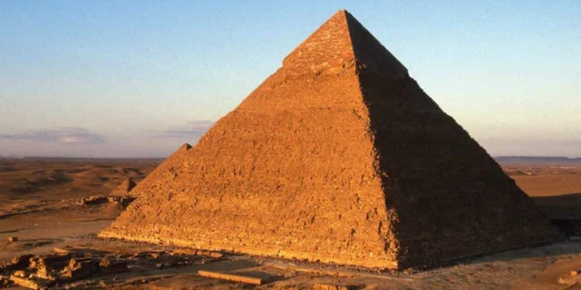 Incroyable découverte au centre d’une pyramide égyptienne